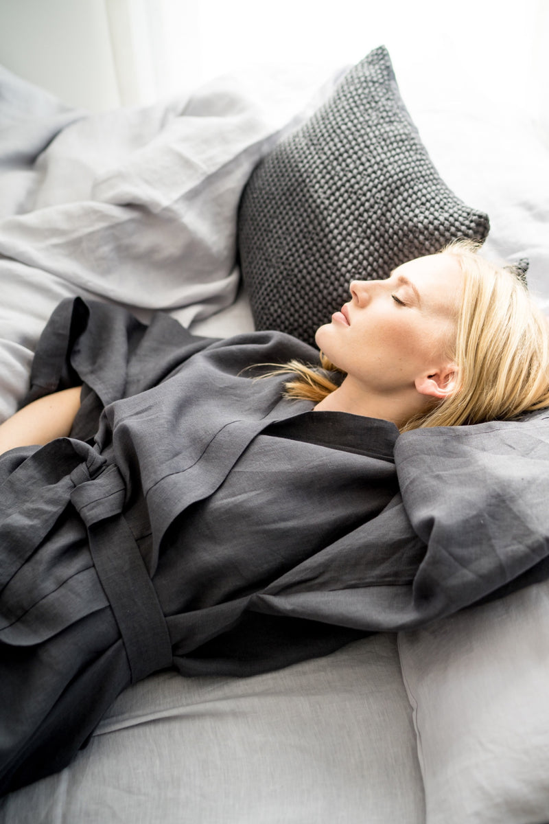 Charcoal Dark Gray Linen Robe | Back 2 Linen – Back2Linen